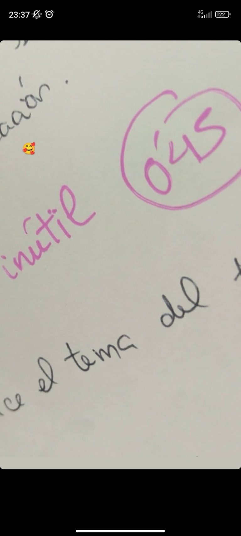Que monos los profes que ponen frases al lado de la nota...